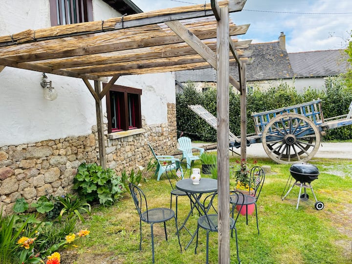 Maison De Campagne Village De Charme 
Longaulnay - Bretagne