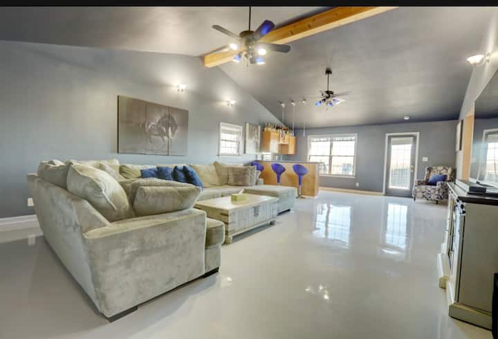 Great House! Fenced Yard Near Ky Horse Park & Uk! - Lexington, KY