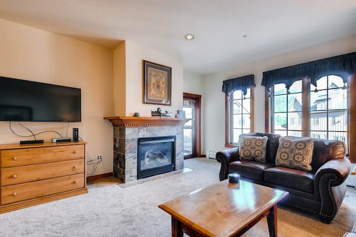 Downtown 1br With Hot Tubs & Pool - Walk To Lifts - Breckenridge, CO