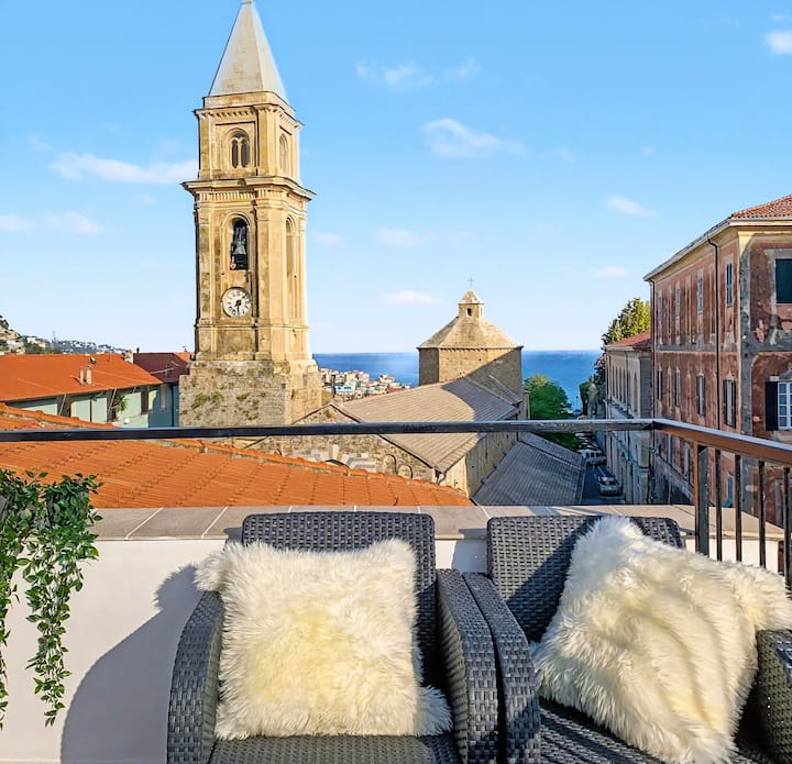 Medieval Town Flat With Amazing Sea View Rooftop - Ventimiglia