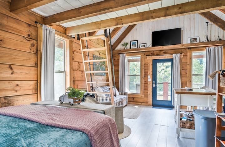 Lazy Bear Log Cabin - West Virginia