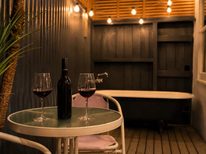 Beach Escape | Bath Under The Stars - Waikanae