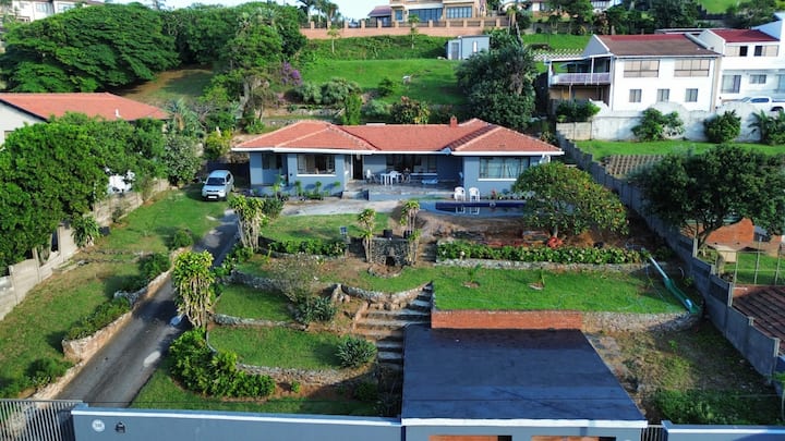 Ocean View Surf Lodge - Durban