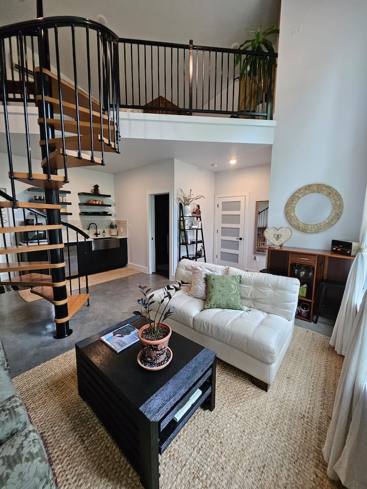 Black Willow Place, A Modern Country Hideaway - Waco, TX