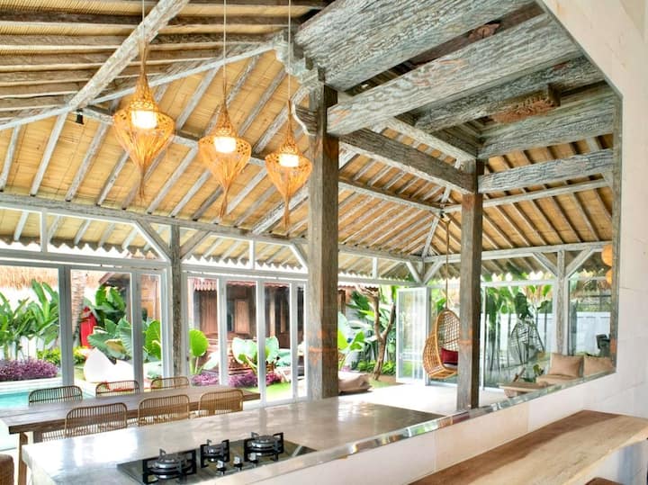 Designer Villa | Surf+beach+cafes | Pets Ok | Maid - Bali
