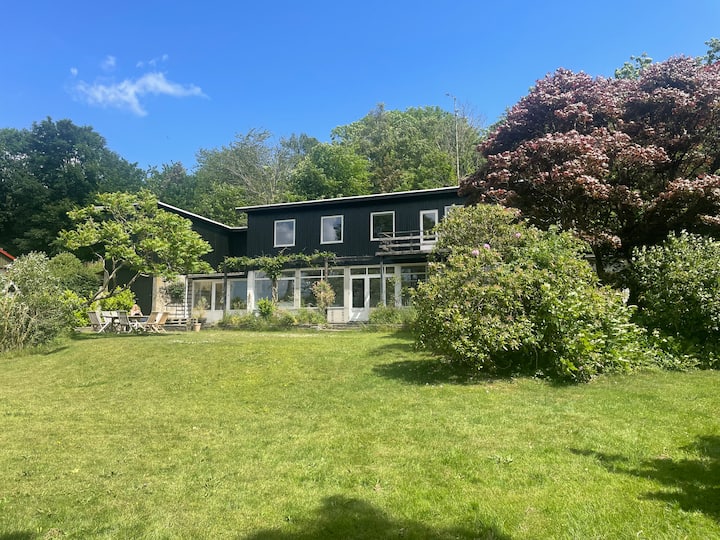 180 Kvm Hus Med Privat Badebro Til Esrum Sø - Denmark