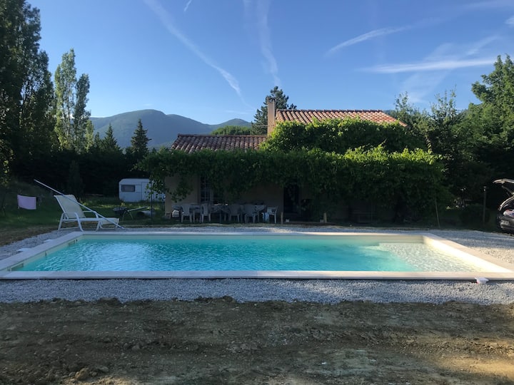 Calme Et Verdure - Dieulefit