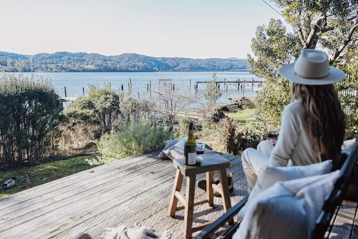 Waterfront Retreat W Panoramic Views - Australia