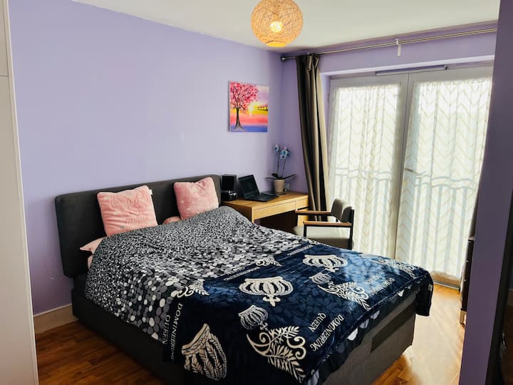 En-suite Room In Belfast, With Secured Carpark - Belfast