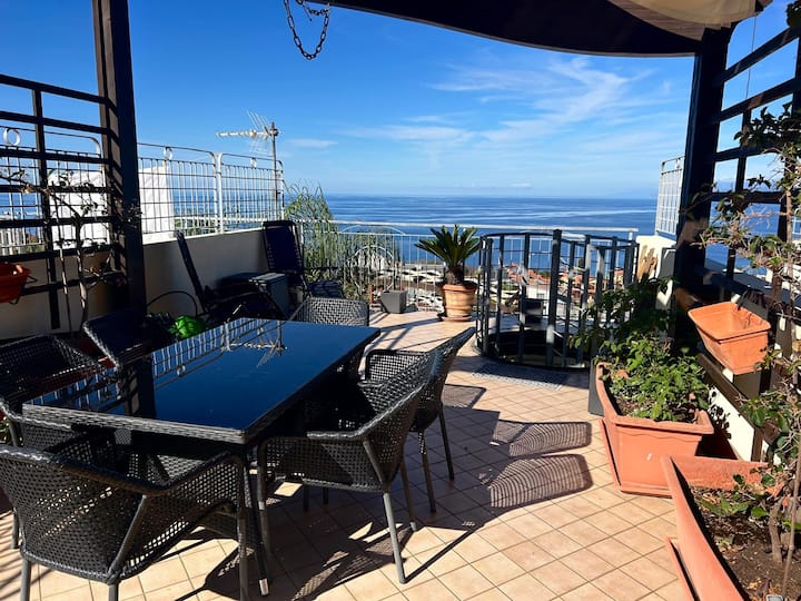 Excellent Holiday Apartment With Super View - Pizzo