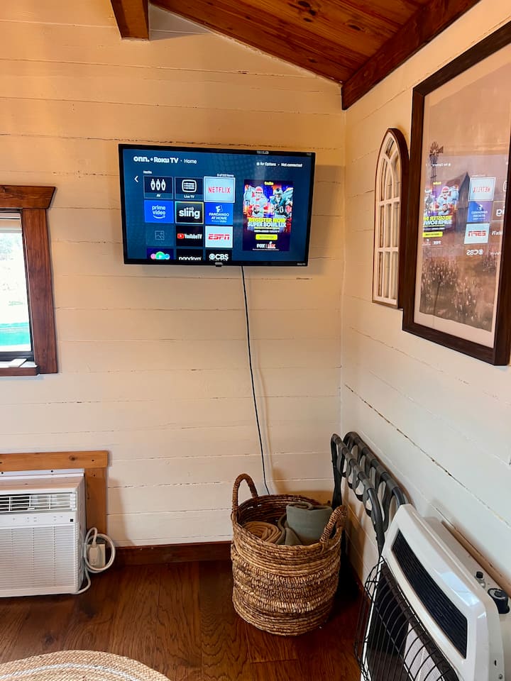Tiny Cabin On 80 Acre Horse/cow Farm 30mins To Pf - Seven Islands State Birding Park, Kodak