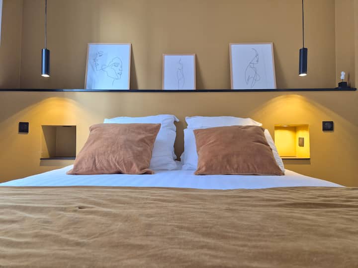 La Place D’henri, F2, Rouen Hyper Centre - Rouen