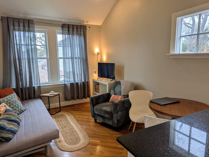 New Apartment - Minutes From Downtown - Amazing - Northside - Houston