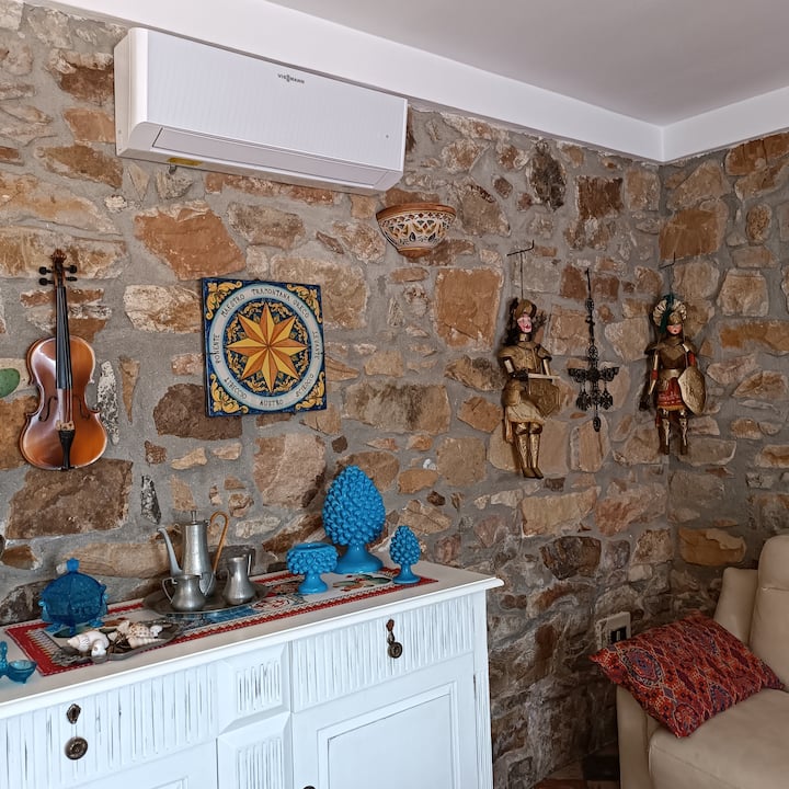 Casa Vacanza La Finestra Sul Mare - Castelbuono