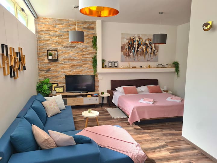 Brand New City Style Apartment - Split