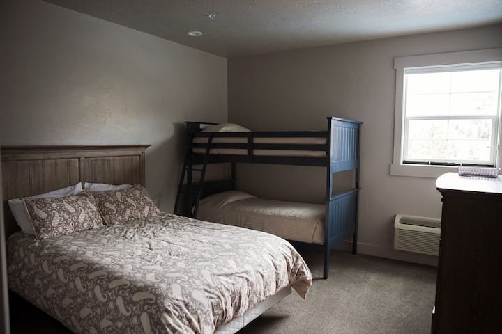 Sunrise Resort Room #303 - Garden City, UT