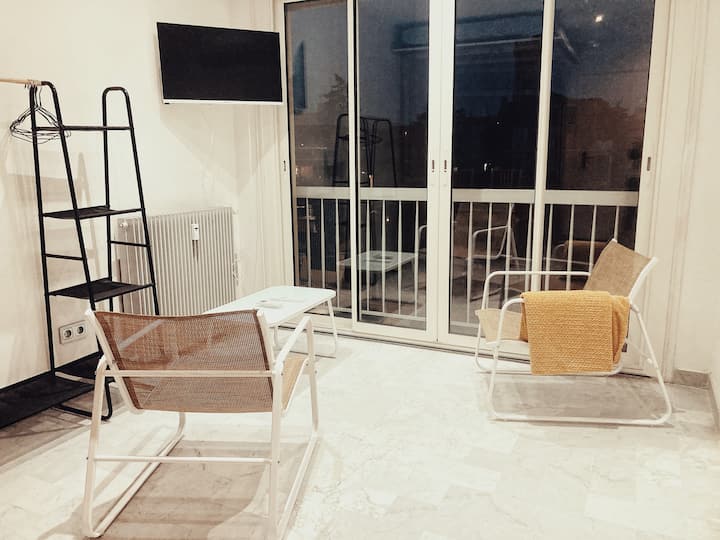 Studio De Plage, Résidentiel, Calme Et Pratique. - Saint-Laurent-du-Var
