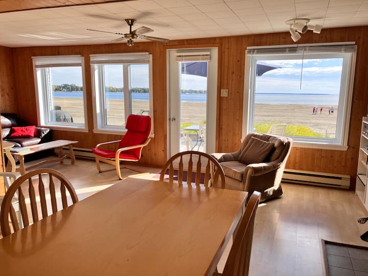 Au Coeur De La Baie - Chalet Au Bord Du Lac - Bedford