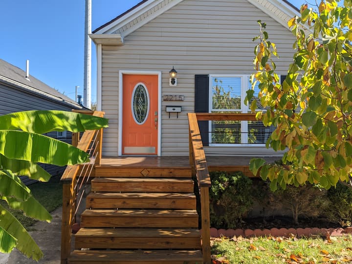 The House With The Orange Door - Kentucky
