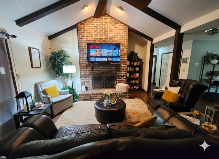 4br*3ba* )15 Min Uptown, 2min Uncc, Cozy Home - Harrisburg, NC