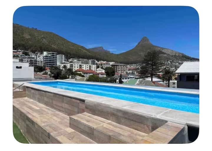 Fabulous Modern 3 Bedroom Apt With Rooftop Pool. - Camps Bay