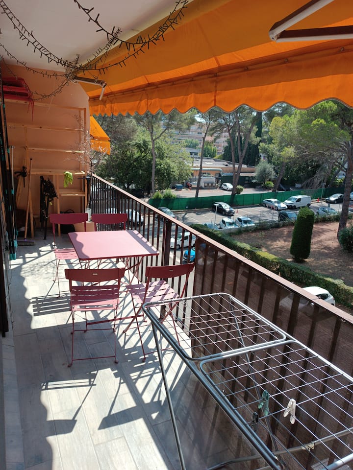 Appartement Cosy 2 Pièces, Avec Agréable Terrasse - Le Cannet