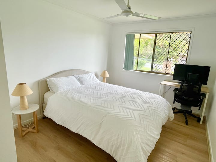 Guest Room In Clontarf - Redcliffe