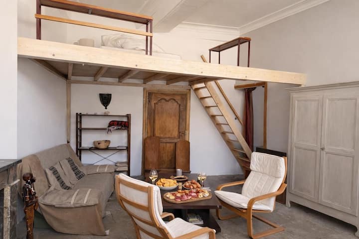 La Feuille D'acanthe - Gard