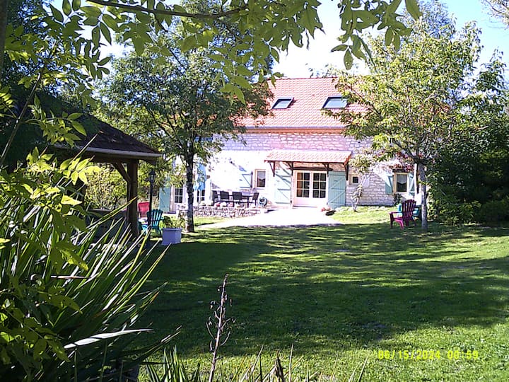 Pern: Grange De Caractère Entièrement Rénovée. - Lot