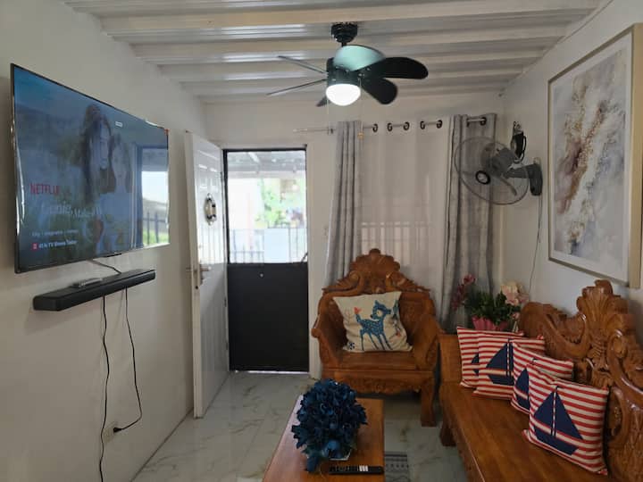 3br Vacation House In Subic Town Hill Top View - Castillejos