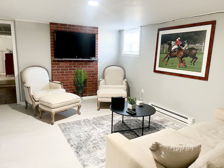 1 Bedroom In-law Apt. Close To Providence Downtown - Providence, RI