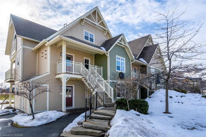 Happy Valley Retreat At Rivergrass - Collingwood