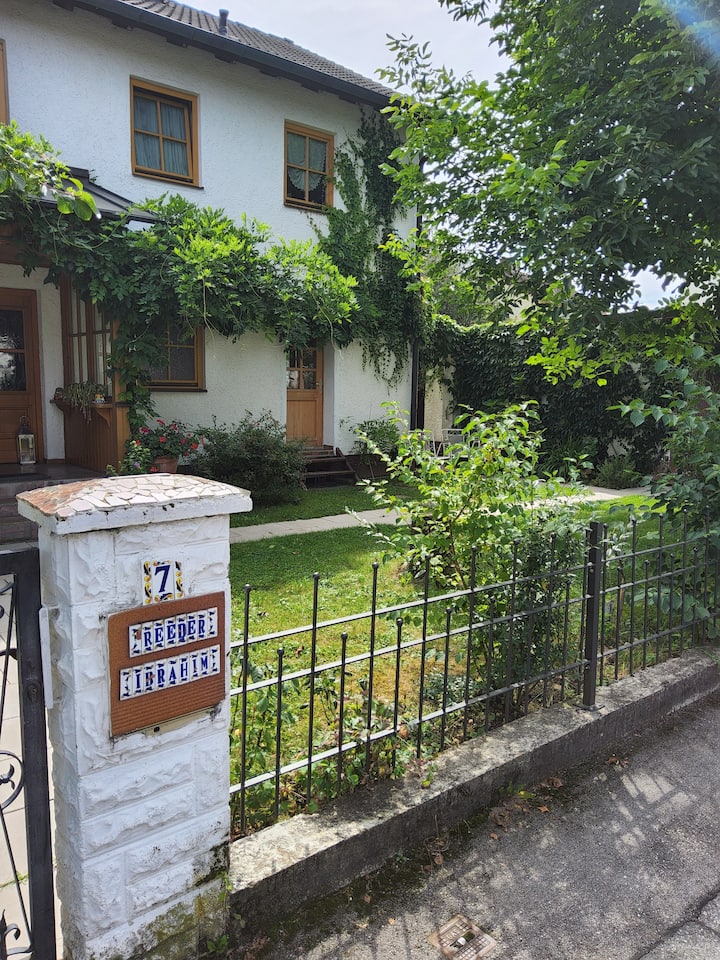 Reeder 2 B. München - Markt Schwaben