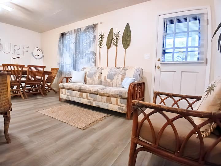 Surf Shack / Beach Parking Included - Ocean Isle Beach, NC