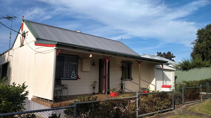 Heritage Cottage "Platypus Retreat" - Gloucester