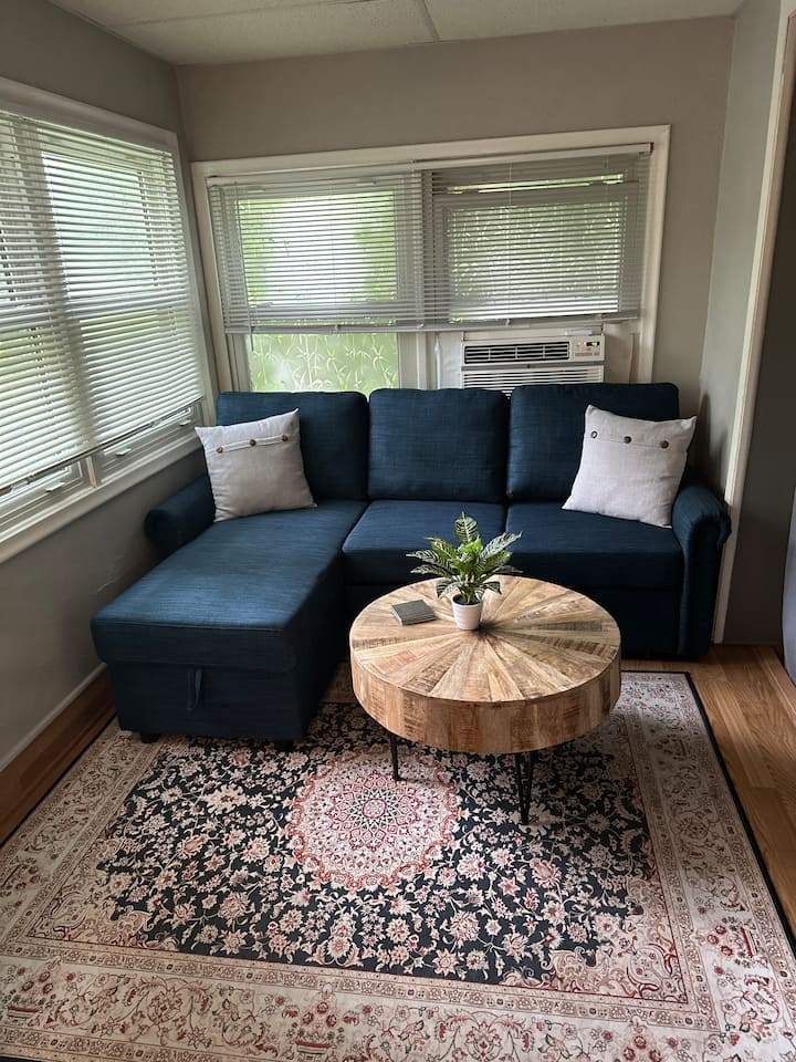 The Winter House Studio Apt {1} Midtown/downtown - Omaha, NE