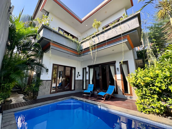 Ramantika Sunset Bay Villa 1 - Sanur