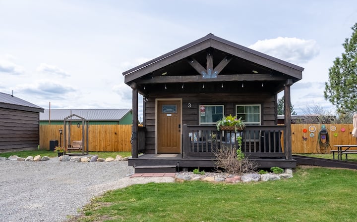 The Roost Cabin #3 Close To Glacier Natl Park Ada - Columbia Falls, MT