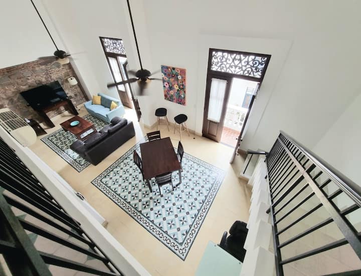 Casco Viejo Dream Loft – Cozy & Central 1br Apt - Panama City