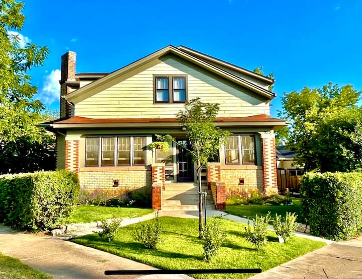 Corner House Apt #1 | Historic Downtown Area - Rapid City, SD