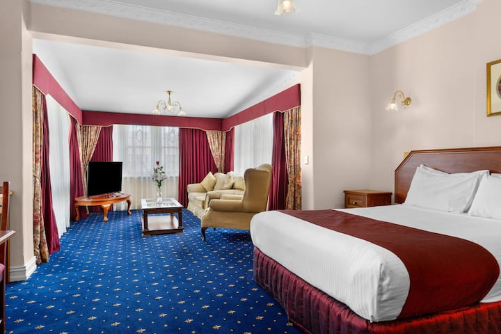Royale Spa Suite - Palais Royale - Blue Mountains - Katoomba