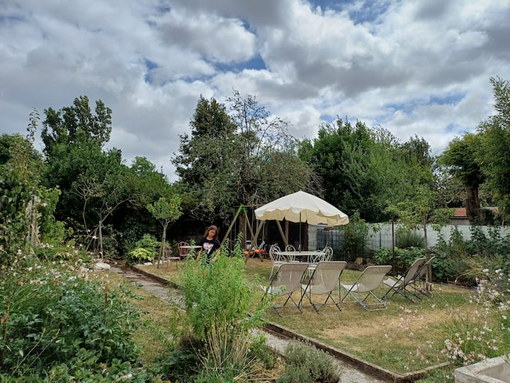 La Campagne à La Ville ! 5 Chambres, 8-10 Pers. - Nantes