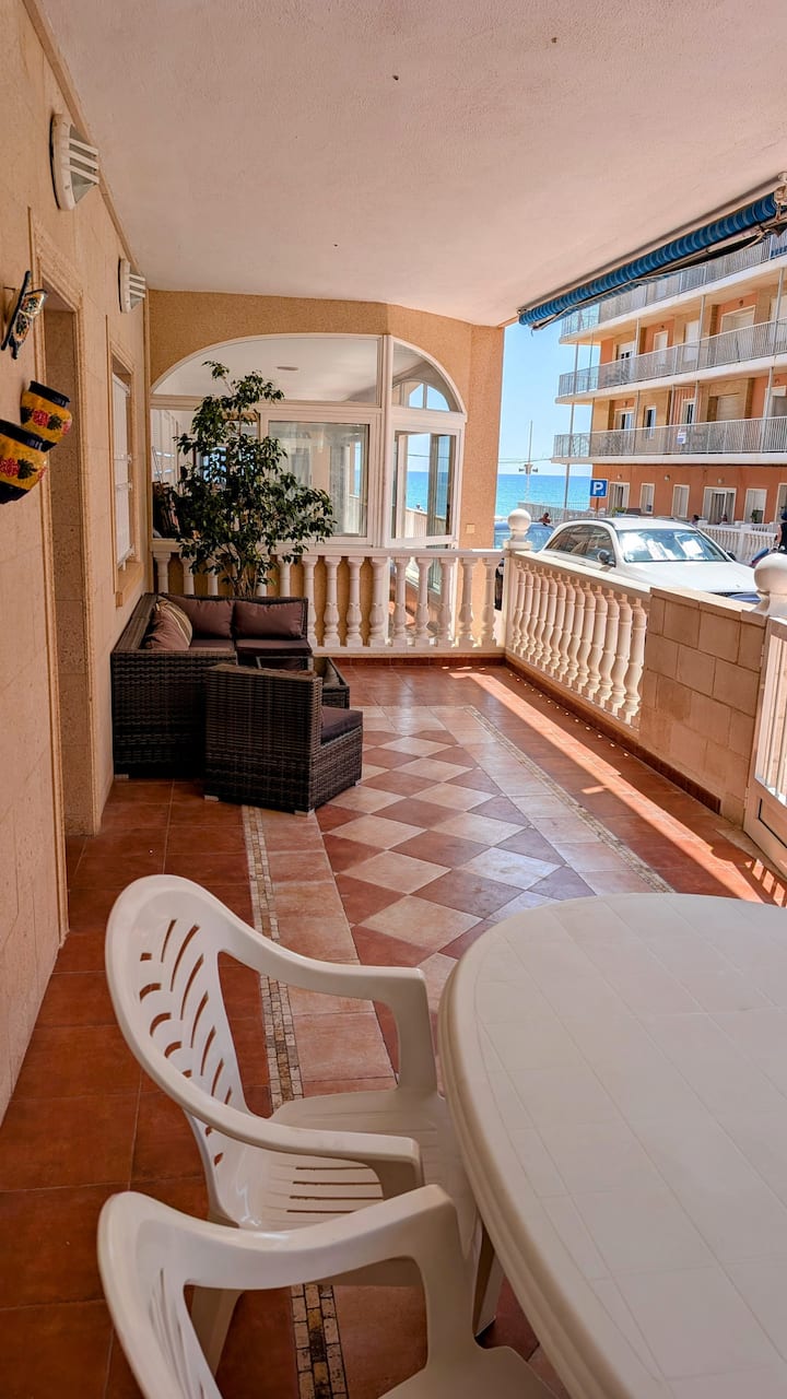 Apt A 30 M Del Paseo Marítimo - La Marina