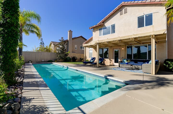 Luxury Paradise Pool Home In The Hills - San Marcos, CA
