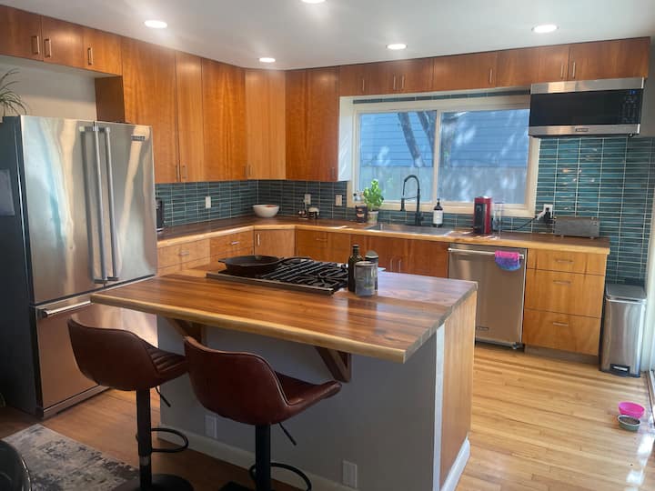 Modern Ranch Entire Home - Fort Collins, CO