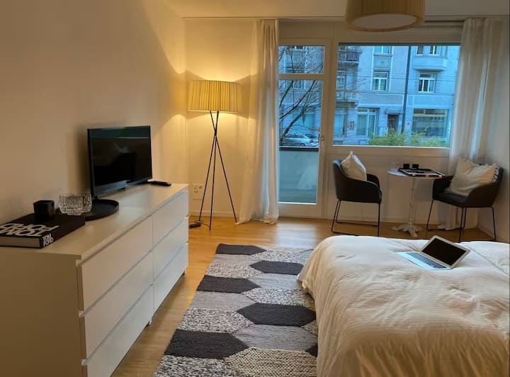 Modern Design Apartment In Super Central Location - Zurich