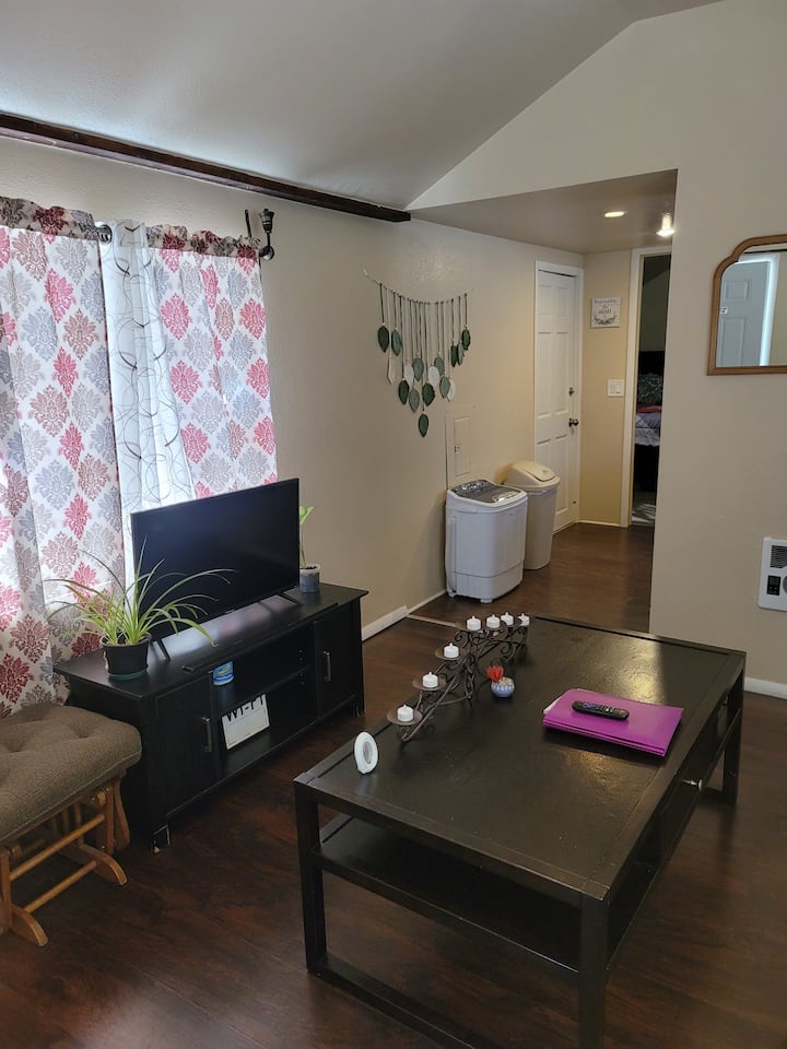 Welcome To Your Relaxing Home-away-from-home… - Colorado