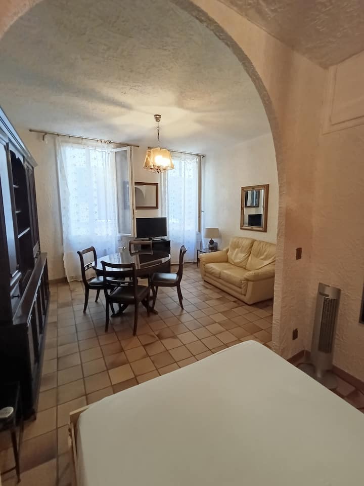 Beau 2 Pièces Au Cœur Du Centre Historique - Nice