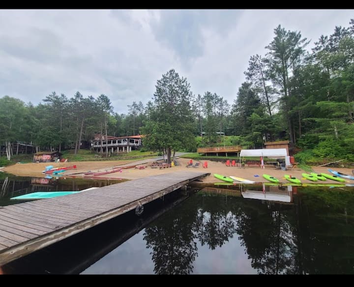 Rustic Chalet Laverendery - Riverside Escape - Mattawa