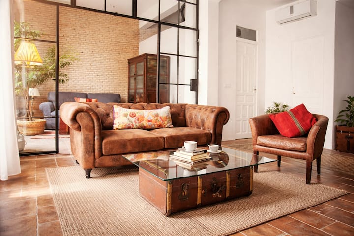 Ohliving Arenal - Seville, Spain